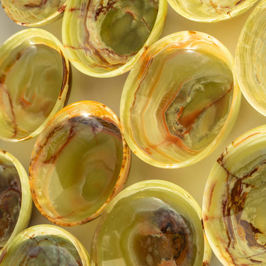 Onyx Healing properties: The Ultimate Crystal Guide – The Crystal Company