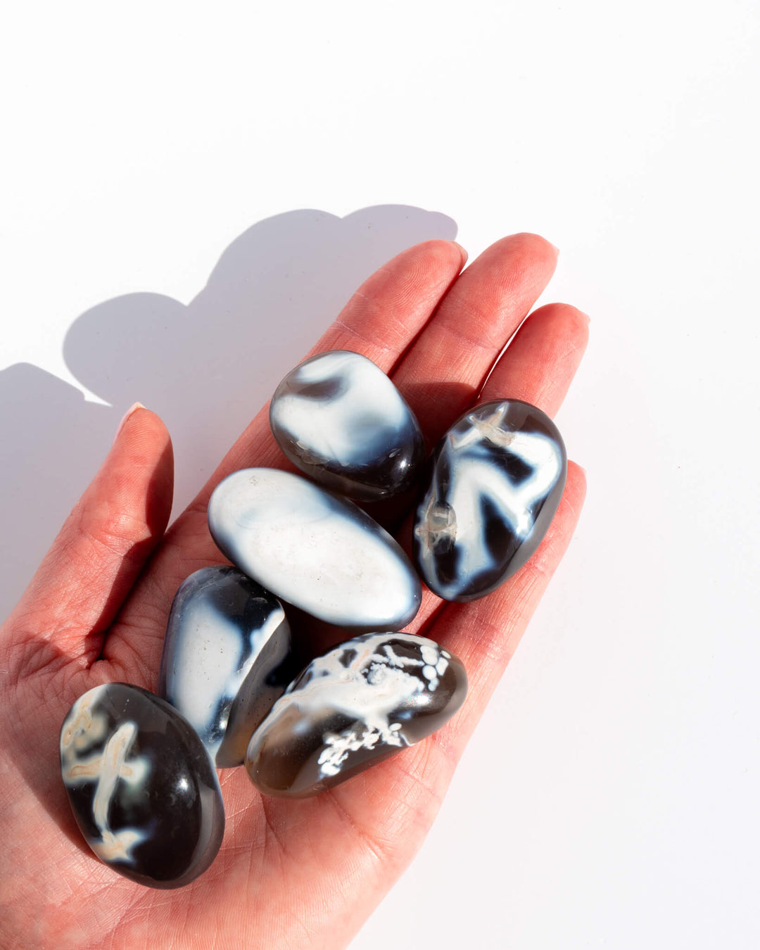 Orca Agate Healing properties: The Ultimate Crystal Guide – The Crystal ...
